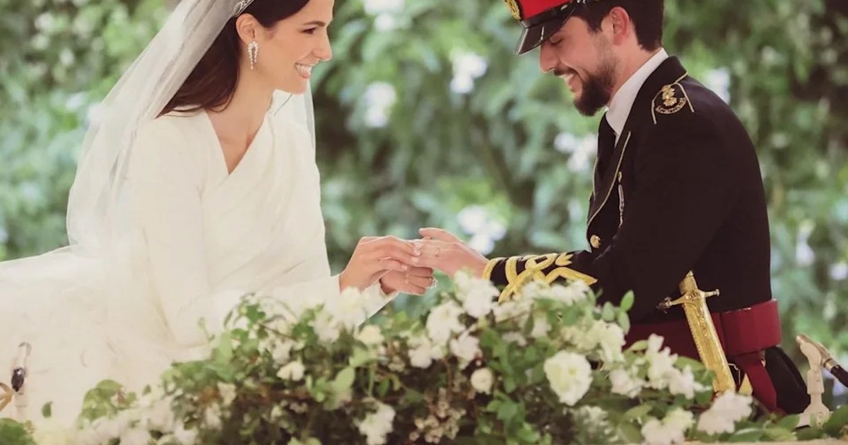 Prințesa Rawja a Iordaniei a împlinit 30 de ani! Ce urare specială i-a ...