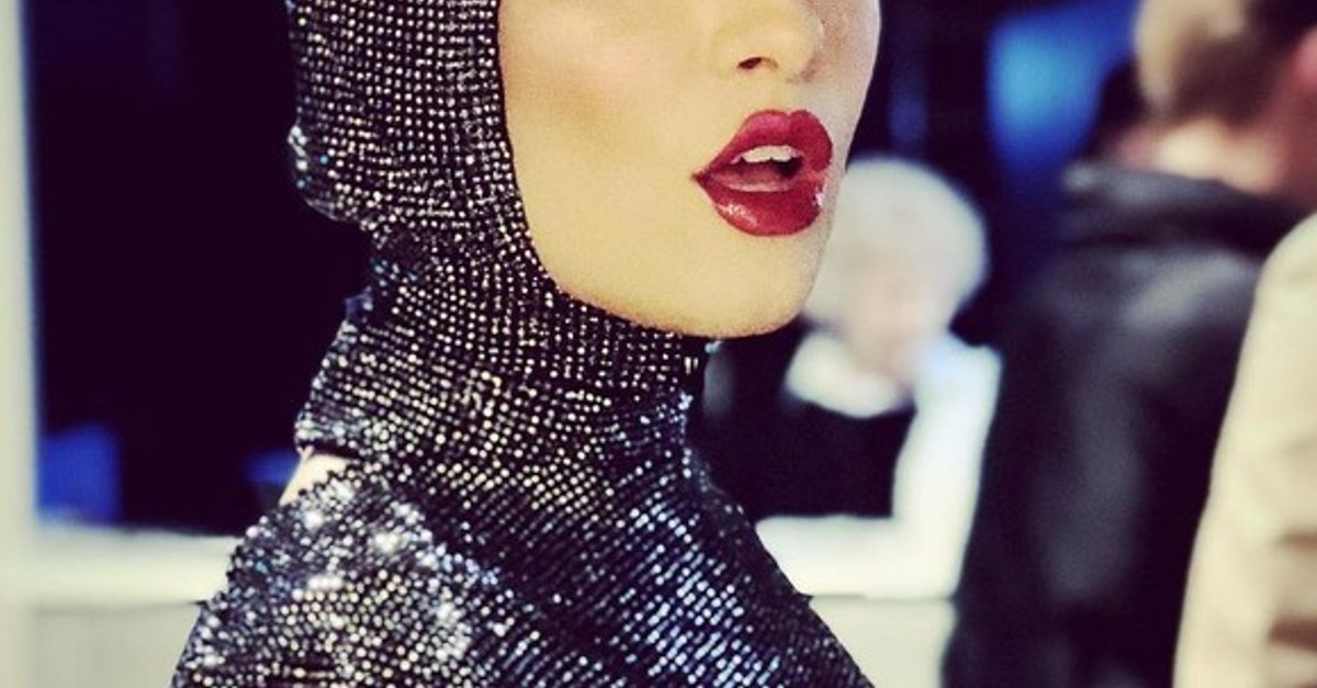 Iulia Albu, nemiloasă cu ţinuta de botez a Elenei Udrea: «Păpușa Barbie ...