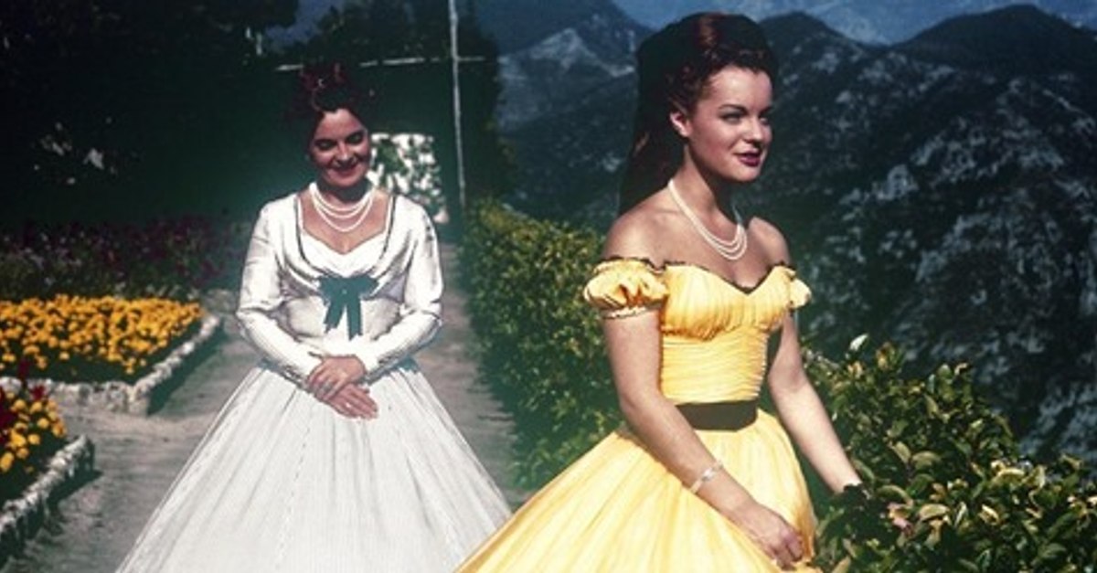 Hitler A Avut Relaţii Intime Cu Mama Mea Romy Schneider A Dat