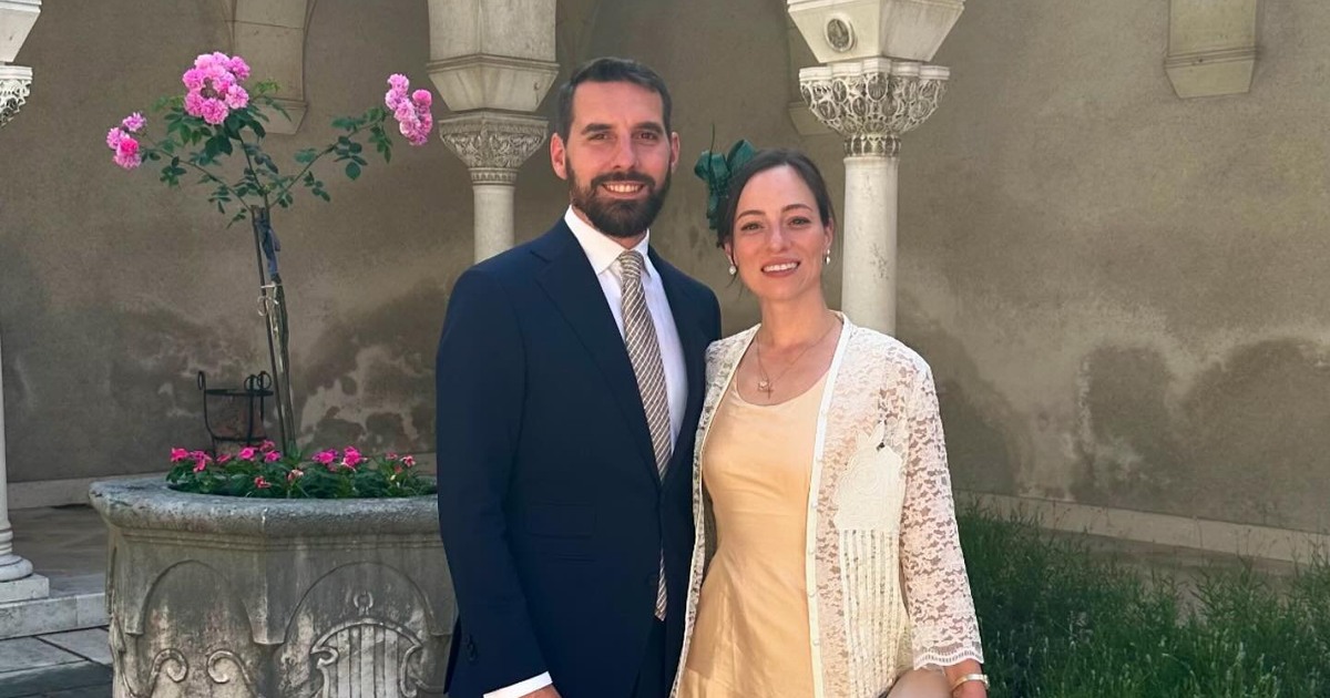 Nicolae al României și Alina-Maria, doi invitați foarte eleganți la ...
