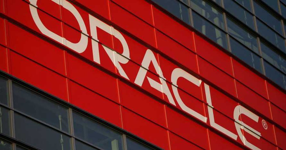 Un fost director Oracle România a furat laptopurile companiei și le-a ...