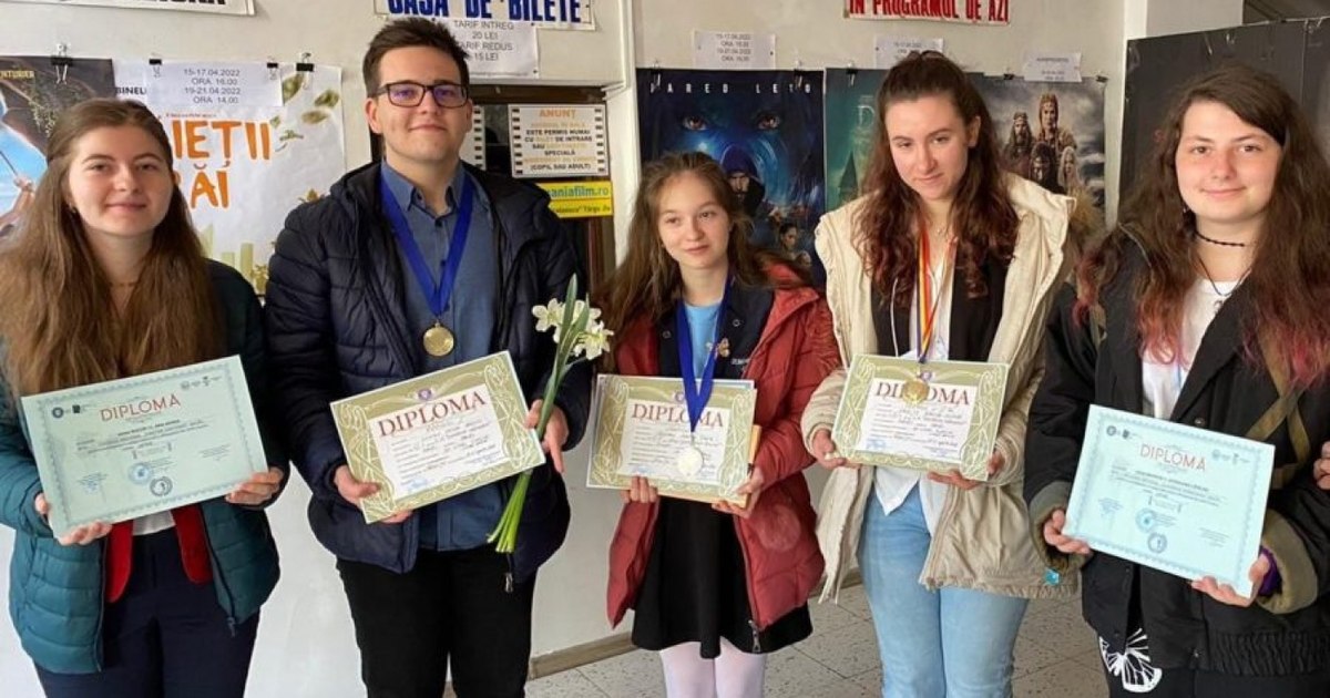 Elevul din Bacău care a obţinut în premieră punctajul maxim la ...