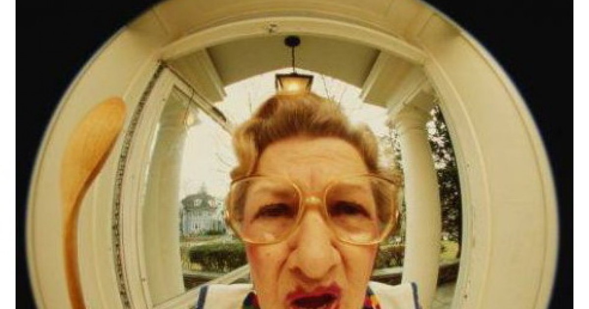 „Soacră, soacră, poamă acră“. De ce apare şi cum se manifestă ...