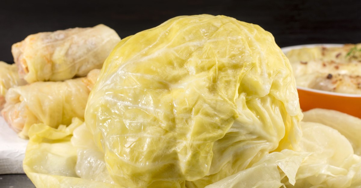 De ce să pui un cartof în varza murată. Te ajută să scapi de o mare ...