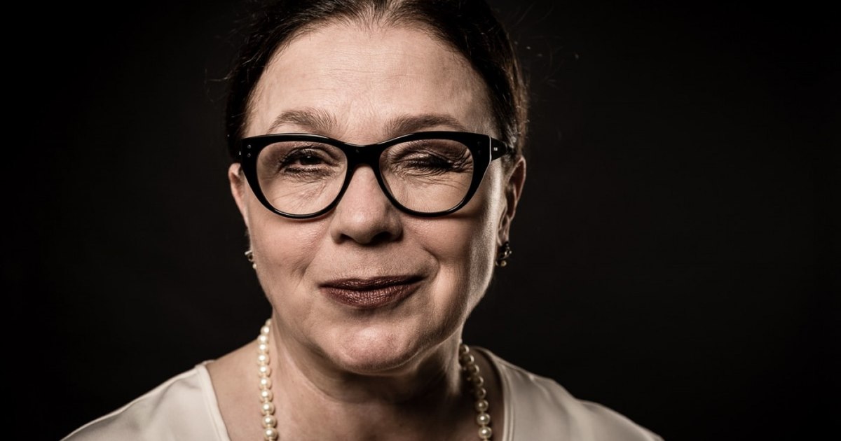 Interviurile FNT. Teatru pe fast forward, cu Virginia Mirea şi Andreea ...