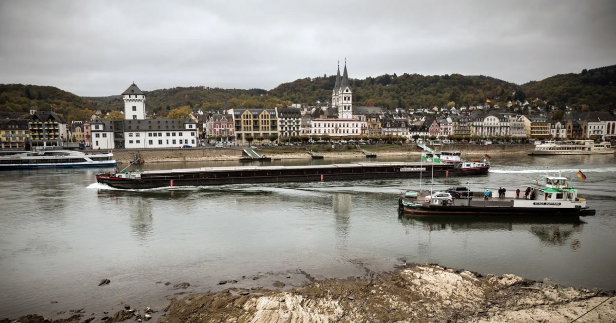 Seceta din Europa ameninţă transporturile de pe râurile continentului ...