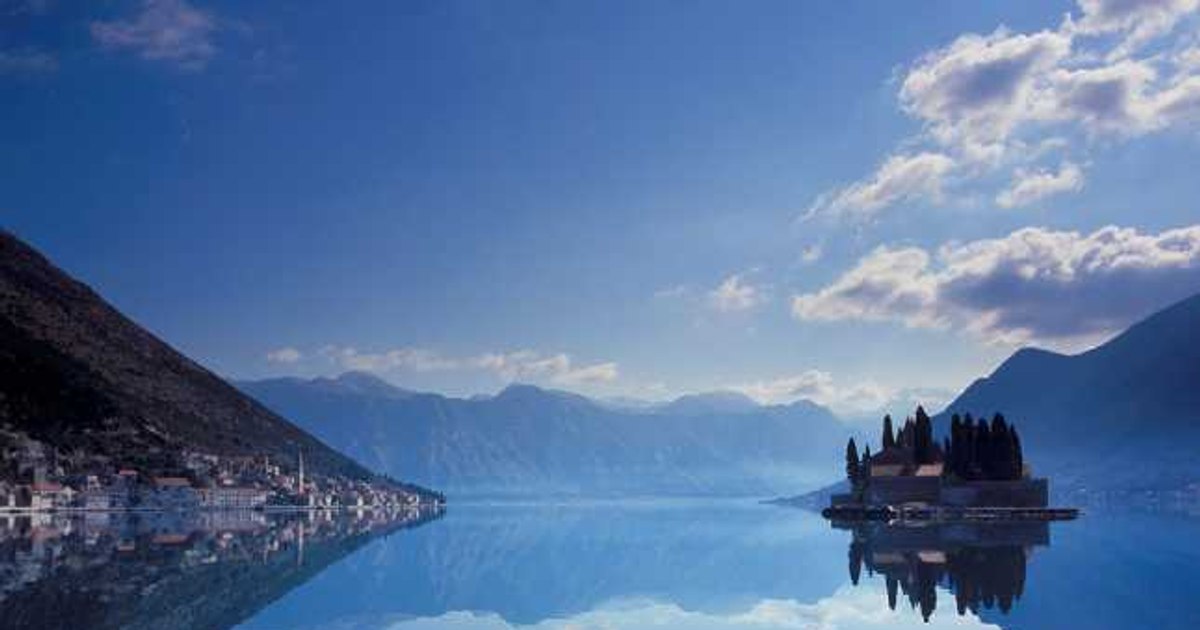 FOTO Peisaje spectaculoase reflectate în apă | adevarul.ro