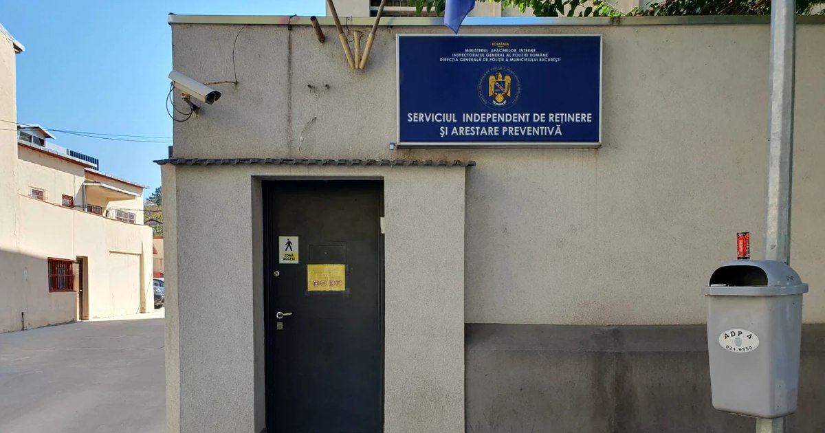 Reportaj din Arestul Central, botezat și „Beciul Domnesc”, locul unde ...