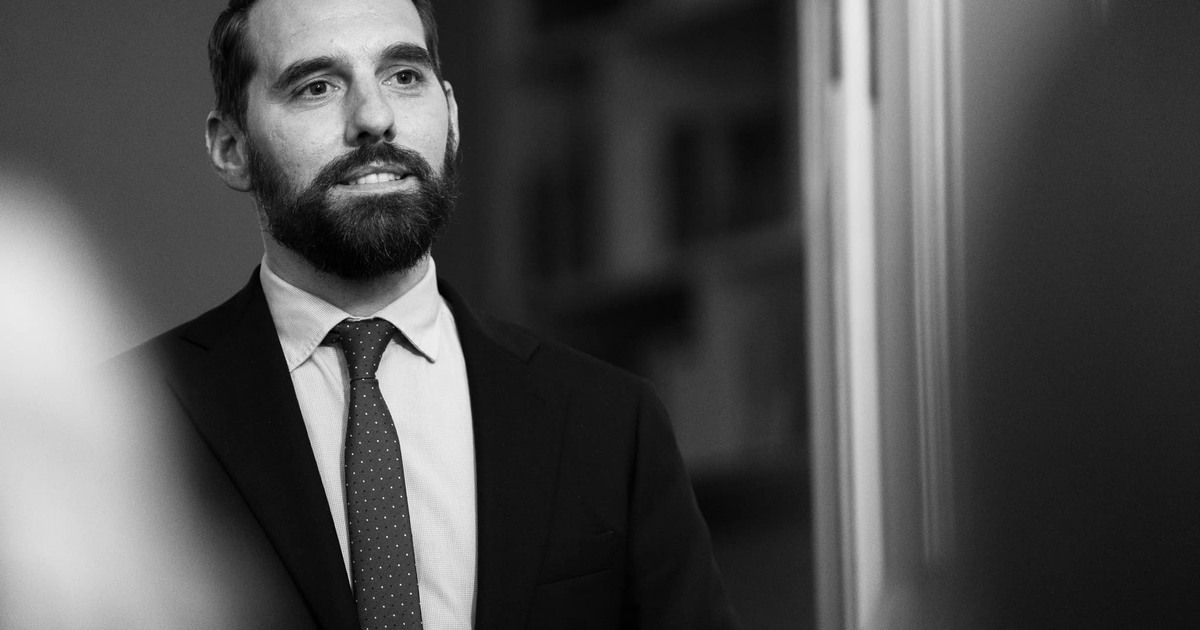 Știai asta despre Nicolae al României? A fost chelner, ghid și ...