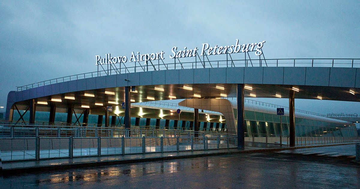 Aeronava Boeing a aterizat cu succes la Sankt Petersburg. Nimeni nu a ...
