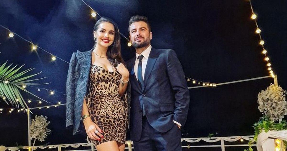 Adrian Mutu și soția sa, Sandra, în centrul atenției la nunta surorii ...