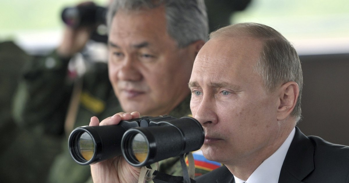 Vladimir Putin: UE este cea care ameninţă şi şantajează Ucraina, nu ...