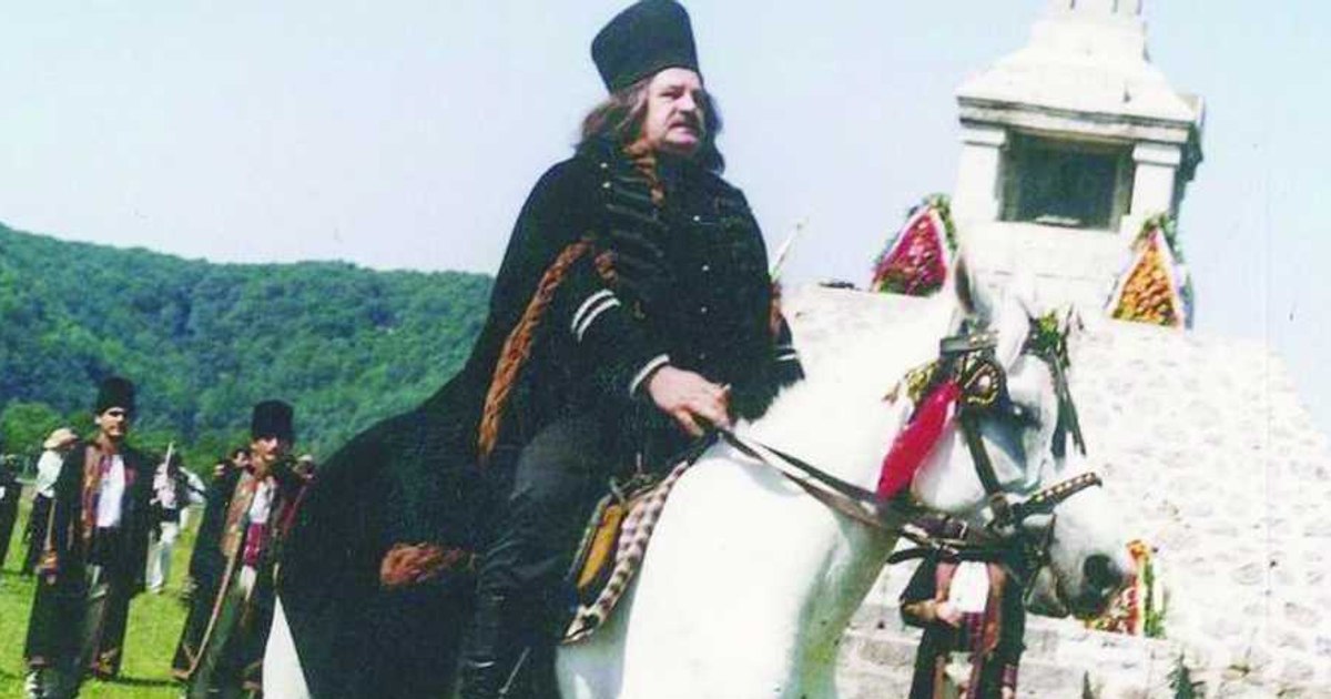 Papil Panduru, un actor cu viaţă de roman: „Pe Sergiu Nicolaescu l-am ...