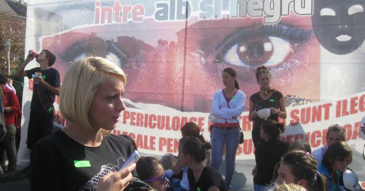 Proiect de prevenire antidrog implementat în două şcoli din municipiul ...