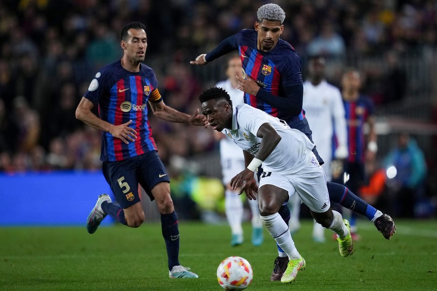 Real Madrid a câștigat cu FC Barcelona 3-2, în derby-ul „El Clasico ...