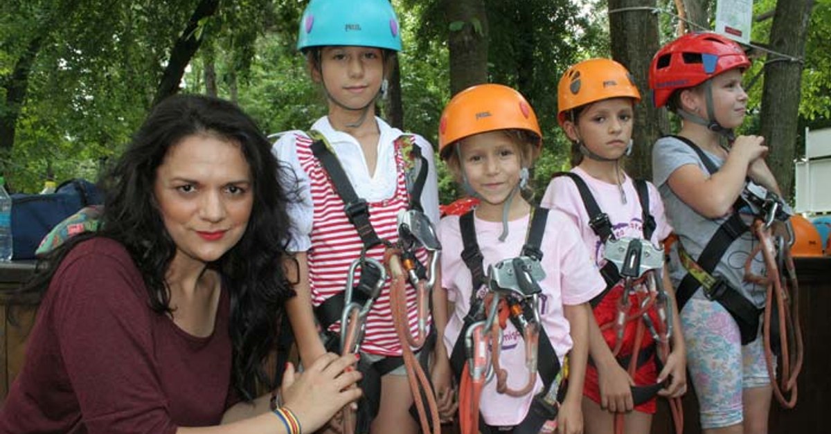 Campania «Crede în bine». Eugenia Foarfecă, Marius Saizu şi Iulia ...