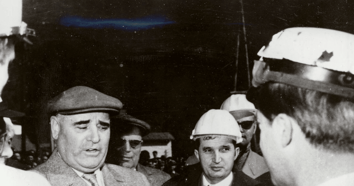 Planul Valev - lăudarea industrializării masive a României populare