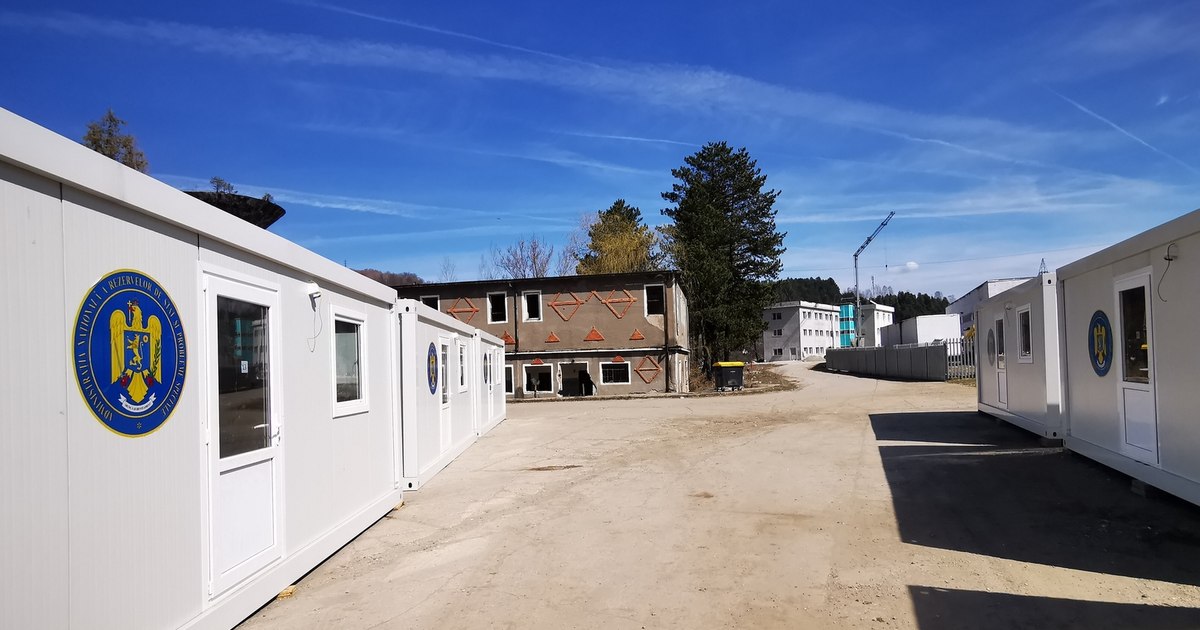 Tabăra de containere refuzată de toată lumea. Oamenii preferă chiriile ...