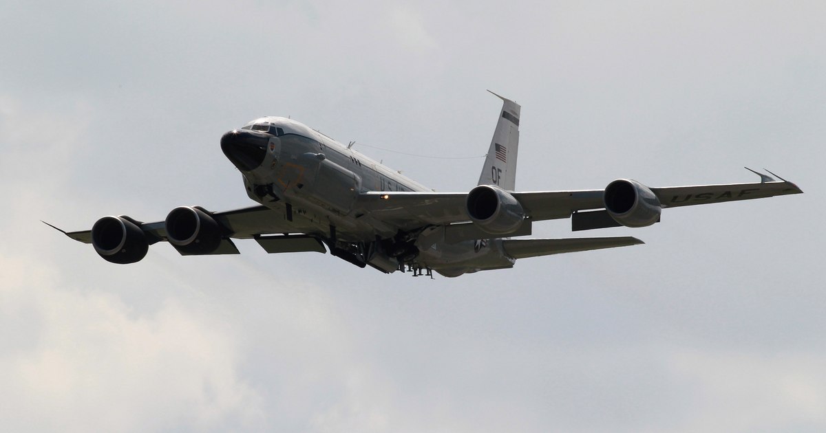 Avioane de spionaj americane, observate în apropierea enclavei ...