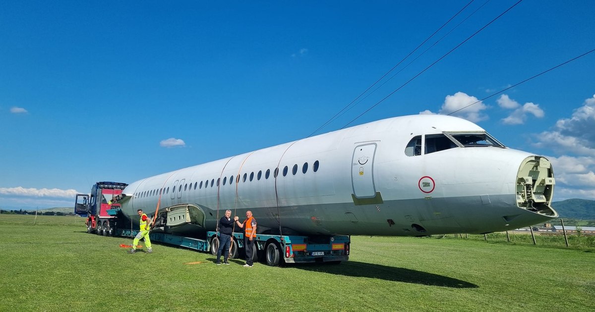 Un avion de pasageri cu 109 locuri va fi transformat într-un restaurant ...