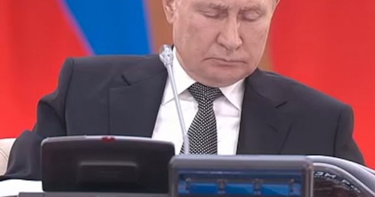 Putin și mai mulți oficiali ruși au ațipit în timpul unei întâlniri ...