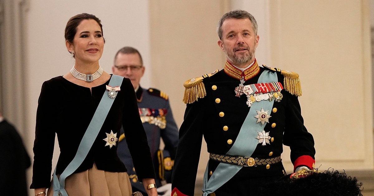 Cine este noul rege al Danemarcei. Prințul Frederik urcă pe tron după ...