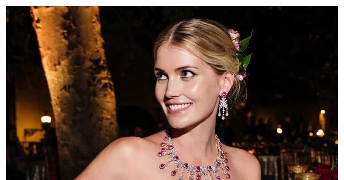 Nepoata prinţesei Diana s-a căsătorit cu un milonar. Lady Kitty Spencer ...