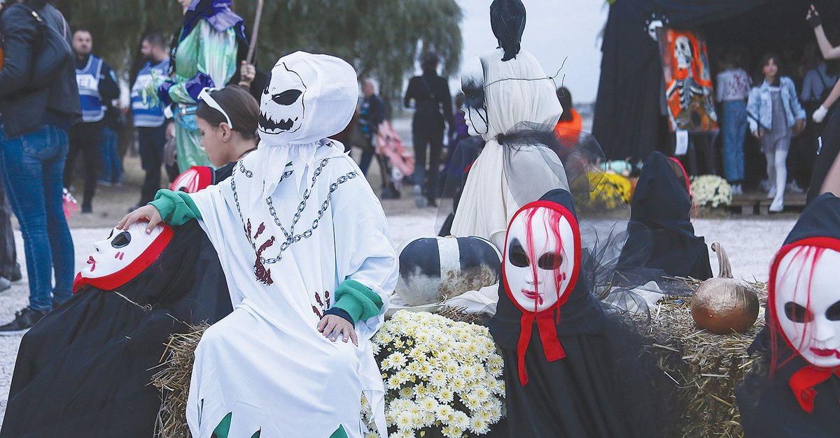 Bu-hu-hu! Şi românii fac spectacol de Halloween