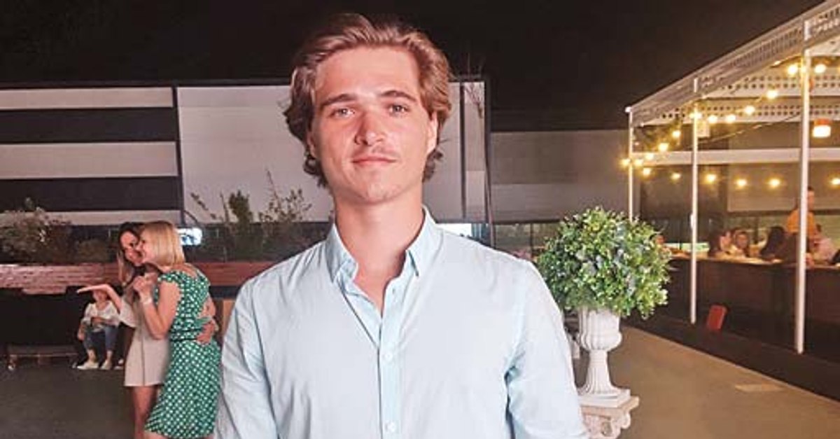 Gabriel Nedelcu de la «Exatlon» îşi deschide un club de dans