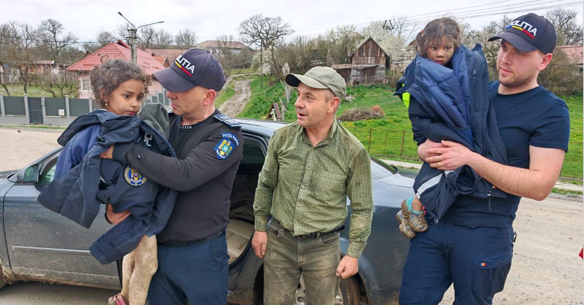 Pădurarul Aurel Frandeș salvează două fetițe dispărute
