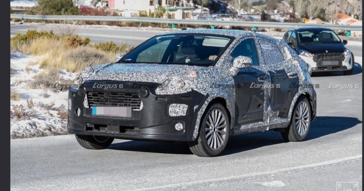 FOTO Primele fotografii spion ale noului SUV urban de la Ford. Modelul ...