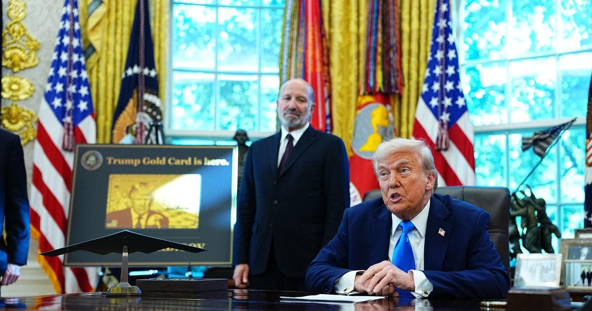 Trump a lansat „cardul de aur” în valoare de un milion de dolari: o ...