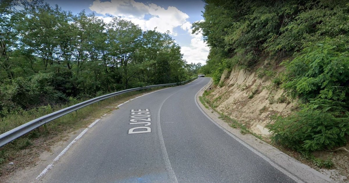 Trafic rutier deviat în Vrancea pe proprietățile oamenilor pentru ...