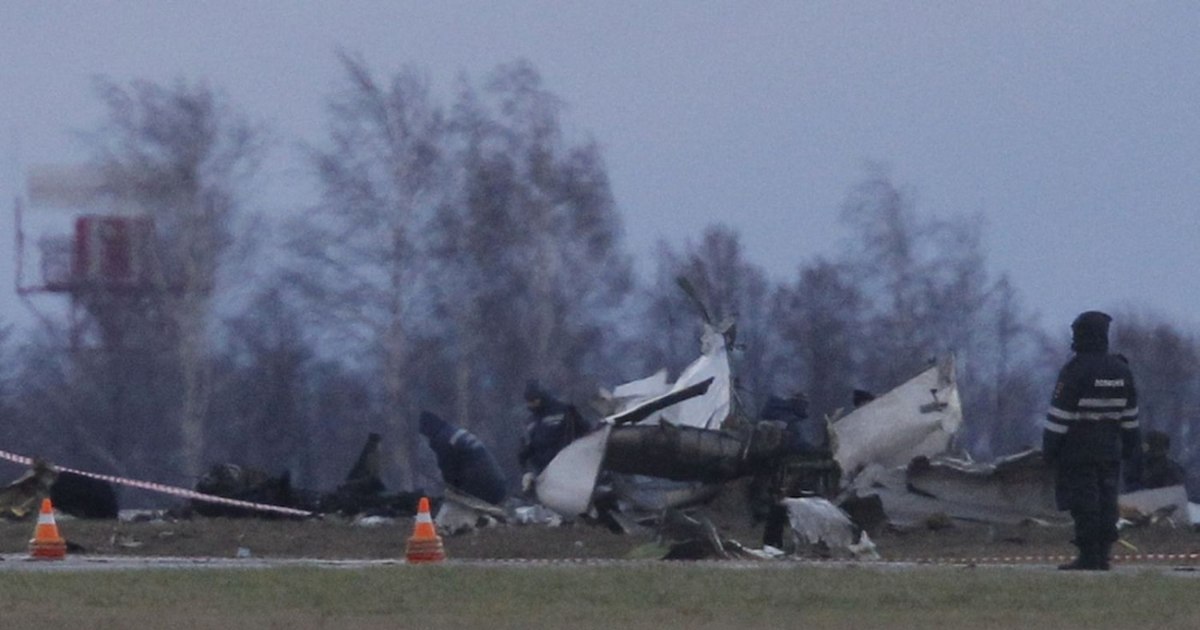 Cel puţin patru morţi după prăbuşirea unui avion în statul american ...