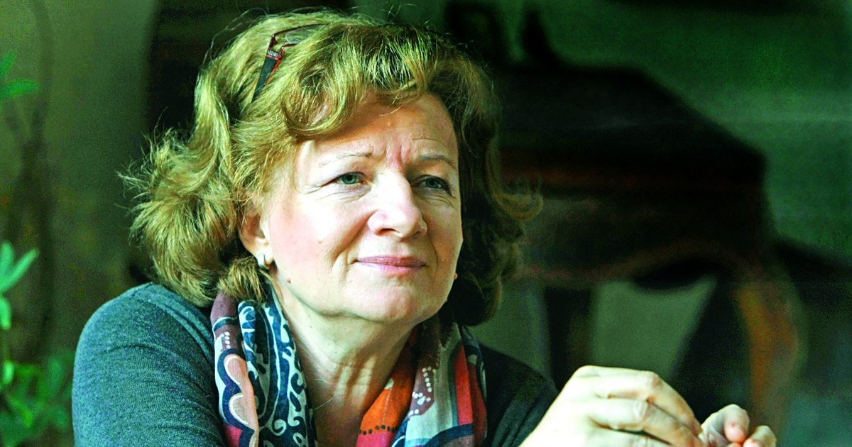 Laura Grünberg, profesor universitar: „Nu poţi să-i mai iei cu poveşti ...