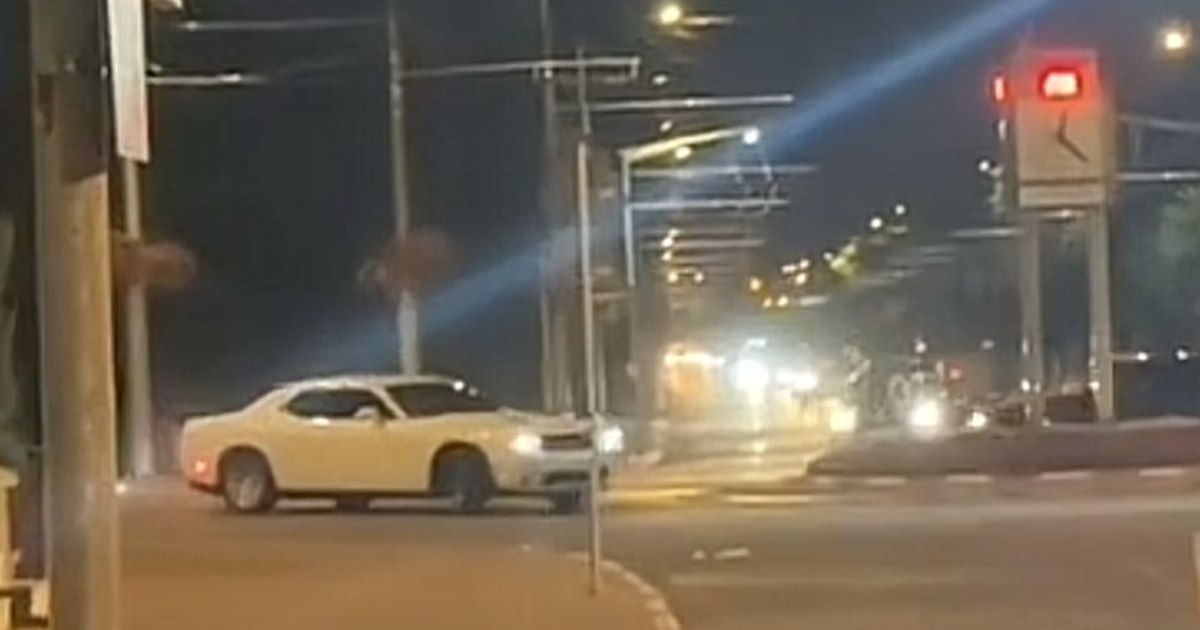 Drifturi în fața Poliției din Târgu Jiu: șoferul s-a filmat pe TikTok ...