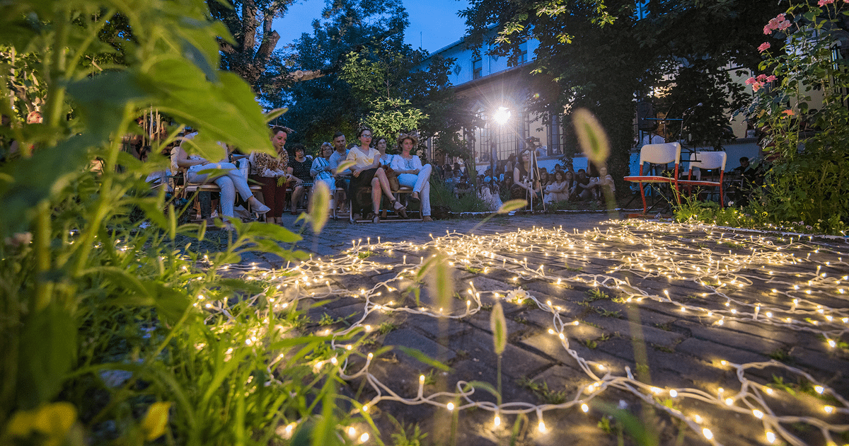 Ți-am făcut cu mîna