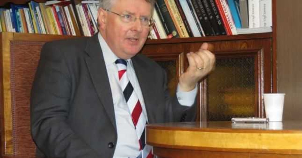 Profesorul Martin Maiden, care a înfiinţat primul curs de română de la ...