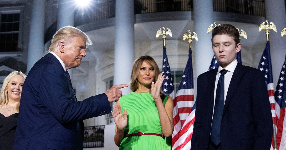 Suma uriașă primită de Melania Trump pentru un documentar despre viața ...