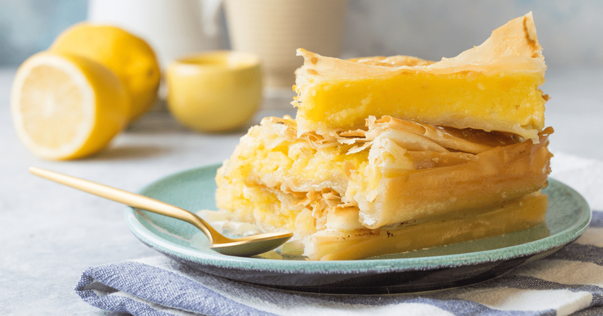 Plăcintă Bougatsa, desert grecesc din doar 7 ingrediente