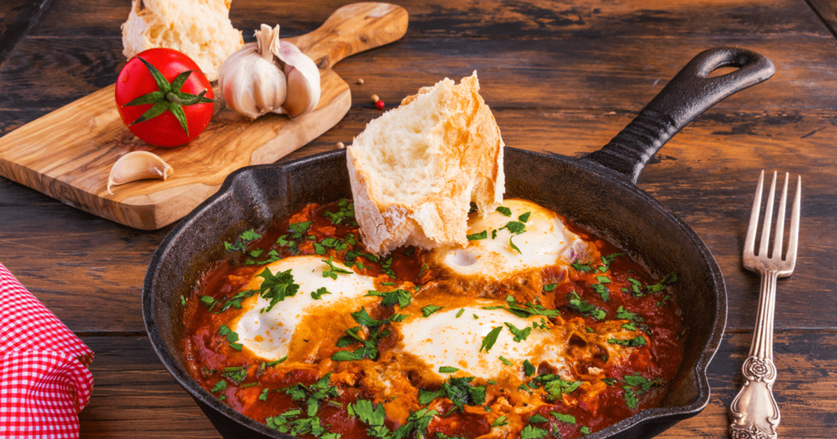 Piperchi țârgâsiți, delicioasa tocană de ardei a aromânilor. Simona ...