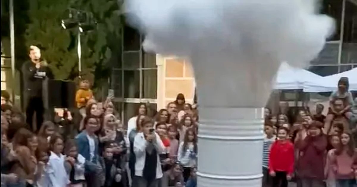18 răniți după un experiment științific eșuat. Momentul în care un ...