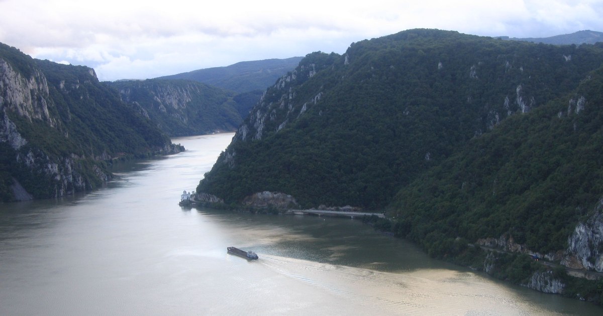 Cum a fost îmblânzită calea ucigașă a Porților de Fier. Câți bani s-au ...