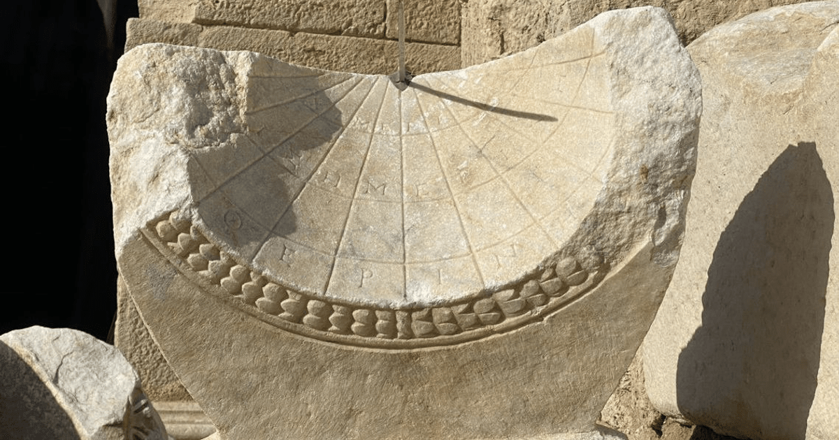 Cadran solar antic, descoperit în Turcia / FOTO