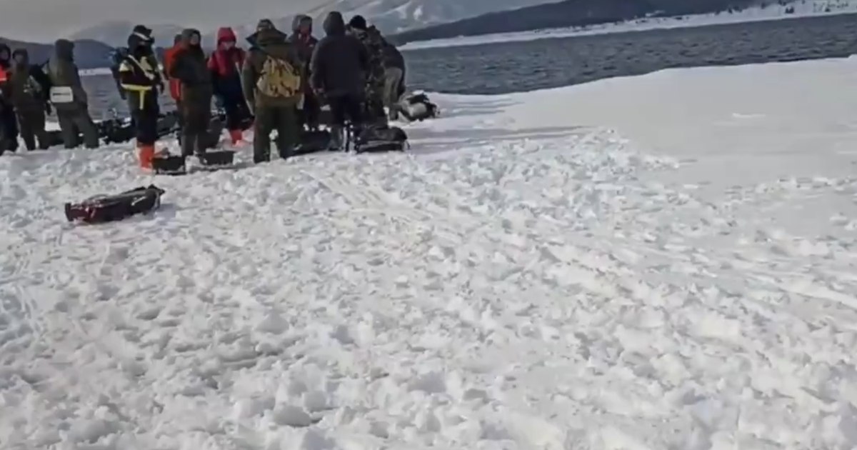 139 de pescari aflați în derivă pe un ghețar din Marea Ohotsk au fost ...