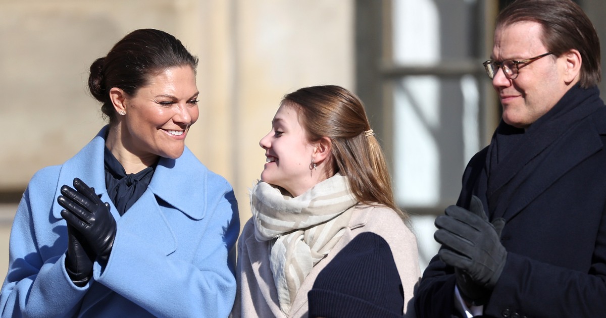 Viitoarele regine suedeze! Prințesa Victoria, moment adorabil cu ...