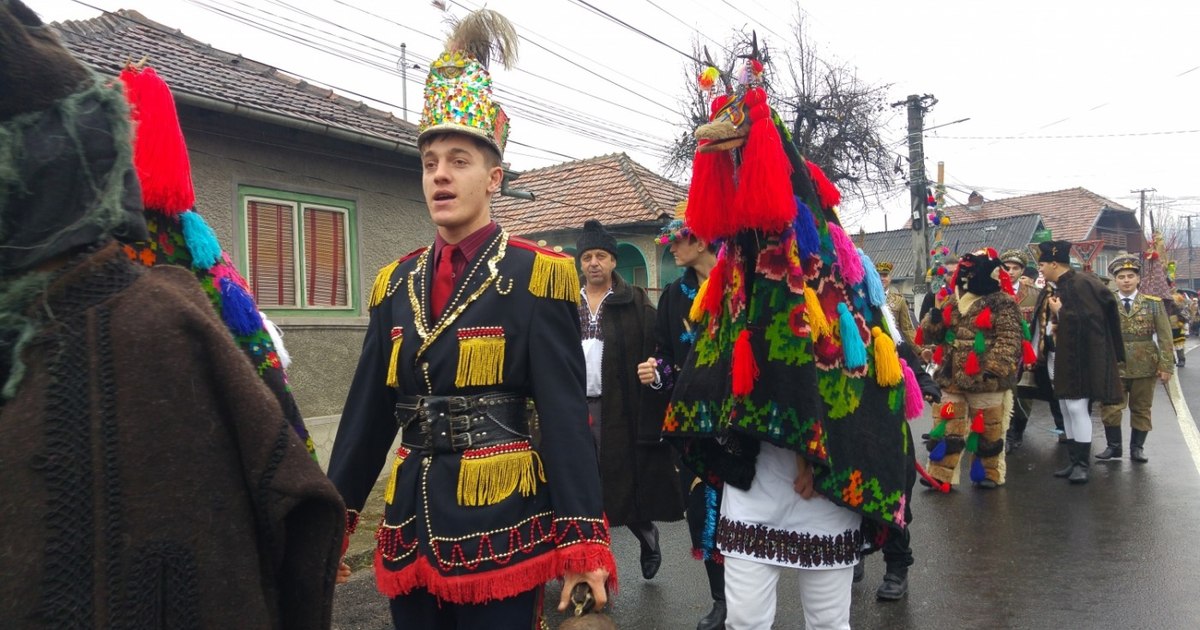 Festival de Datini şi Obiceiuri de Crăciun şi de Anul Nou la Galaţi ...