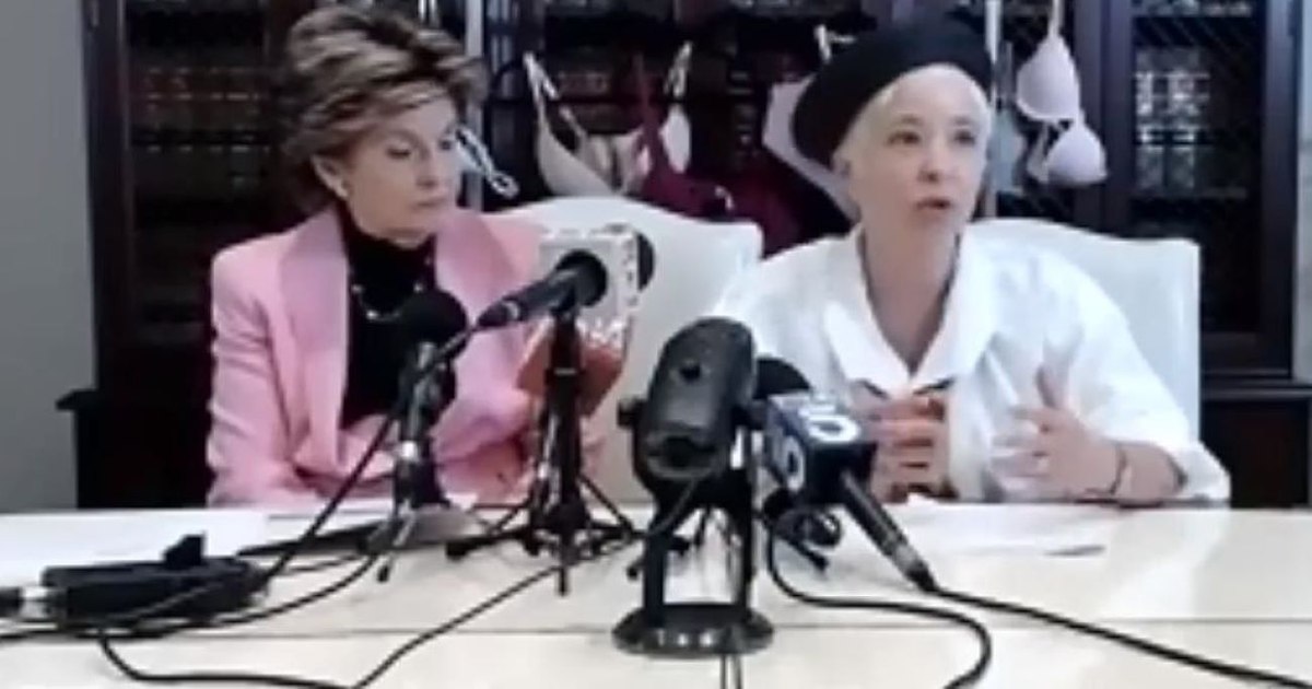 Motivul incredibil pentru care o americancă a fost dată jos din avion ...