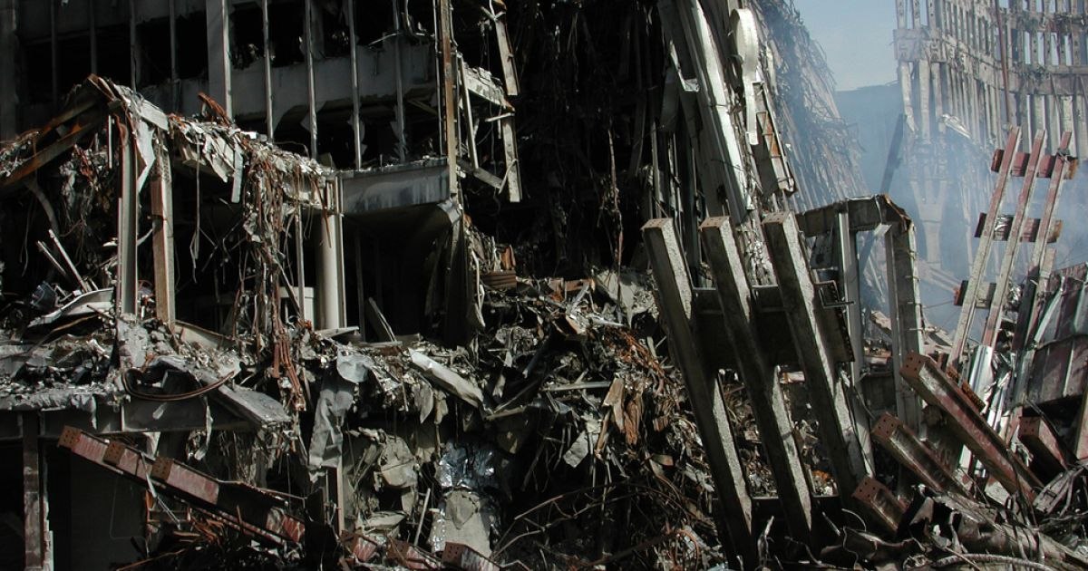 Un fragment dintr-un avion implicat în atentatele din 11 septembrie ...