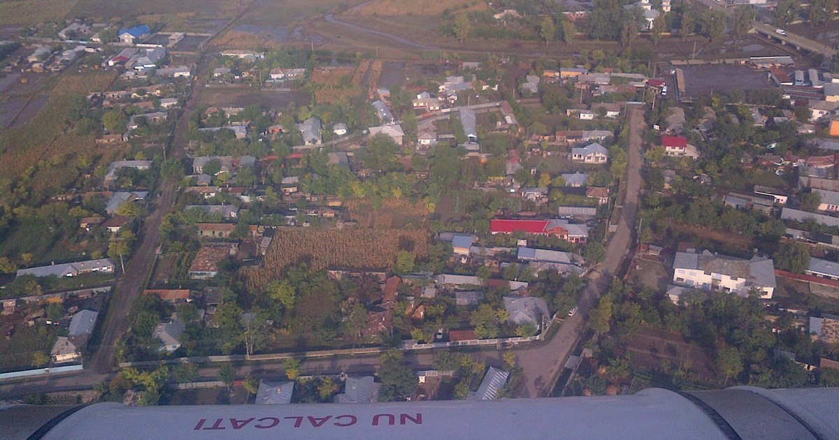 FOTO Radu Stroe, din nou, în zonele afectate de inundaţii din judeţul ...